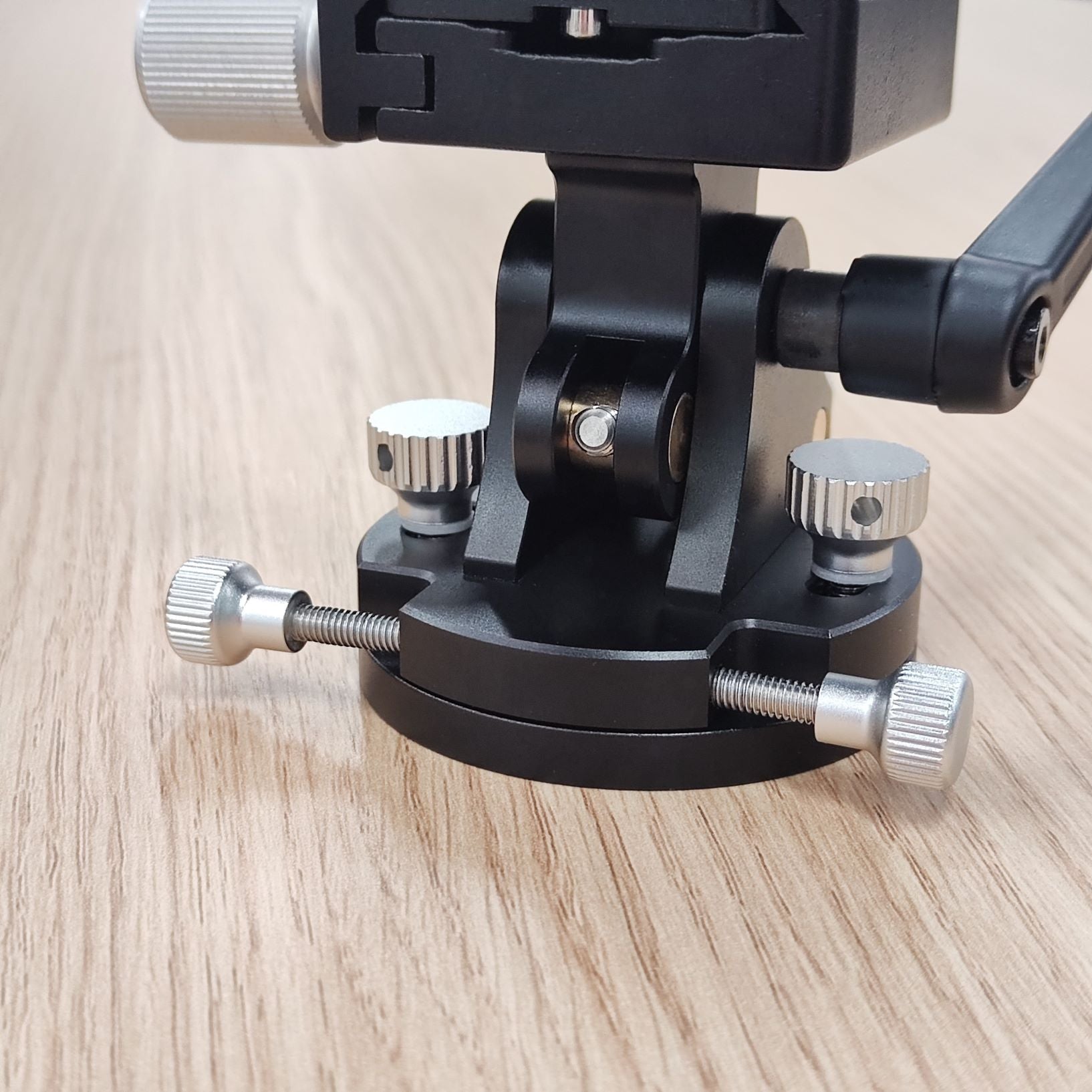 Wedge for precise polar alignment – Move-Shoot-Move Rotator